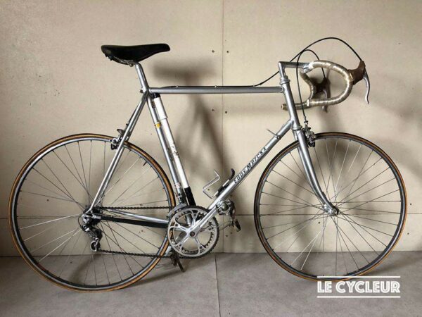 one of Eddy Merckx own track bikes, with a bit of history - Le Cycleur